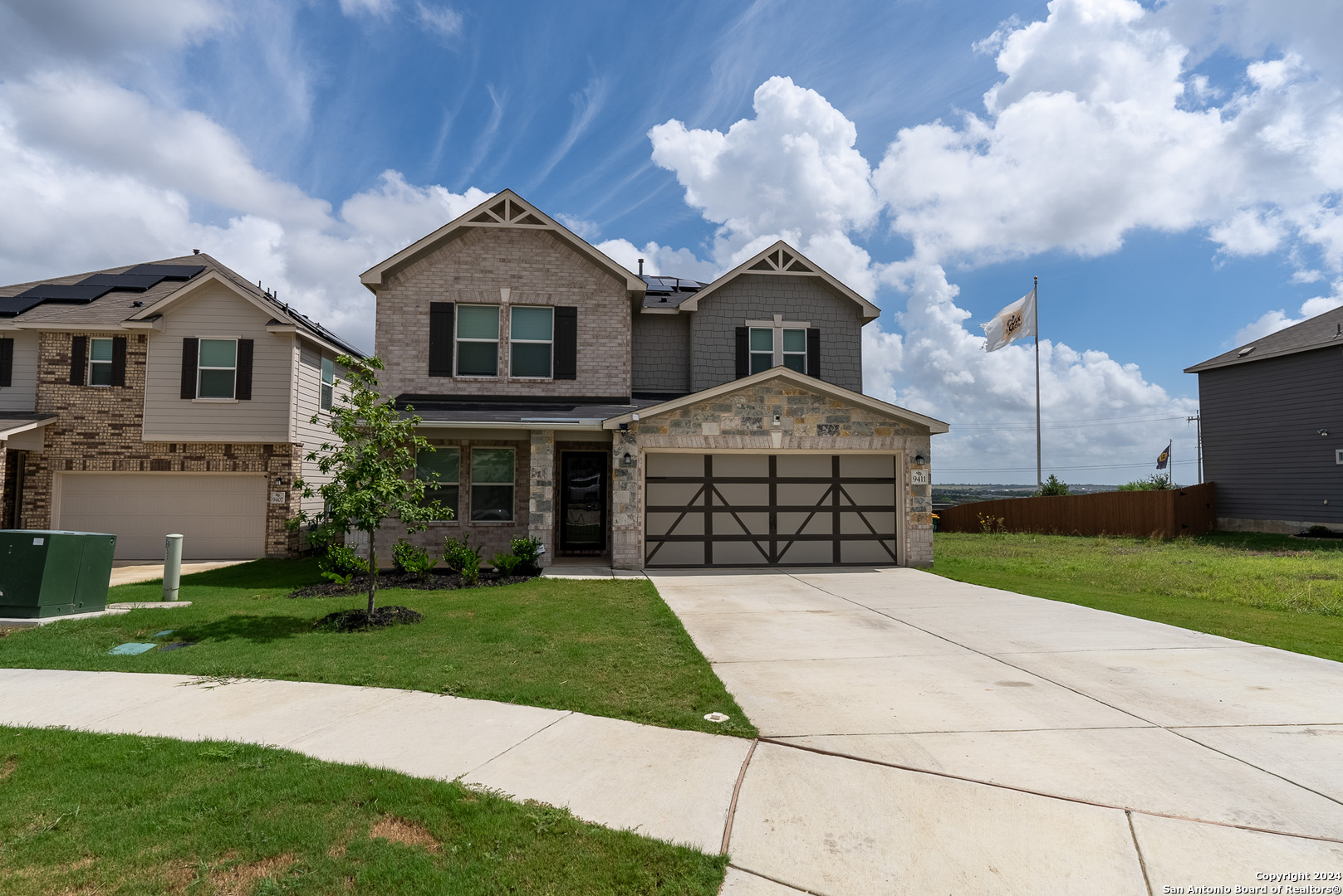 Roam | Buy 9411 LOCHRIDGE PIKE, Converse, TX with a 4.25% mortgage ...